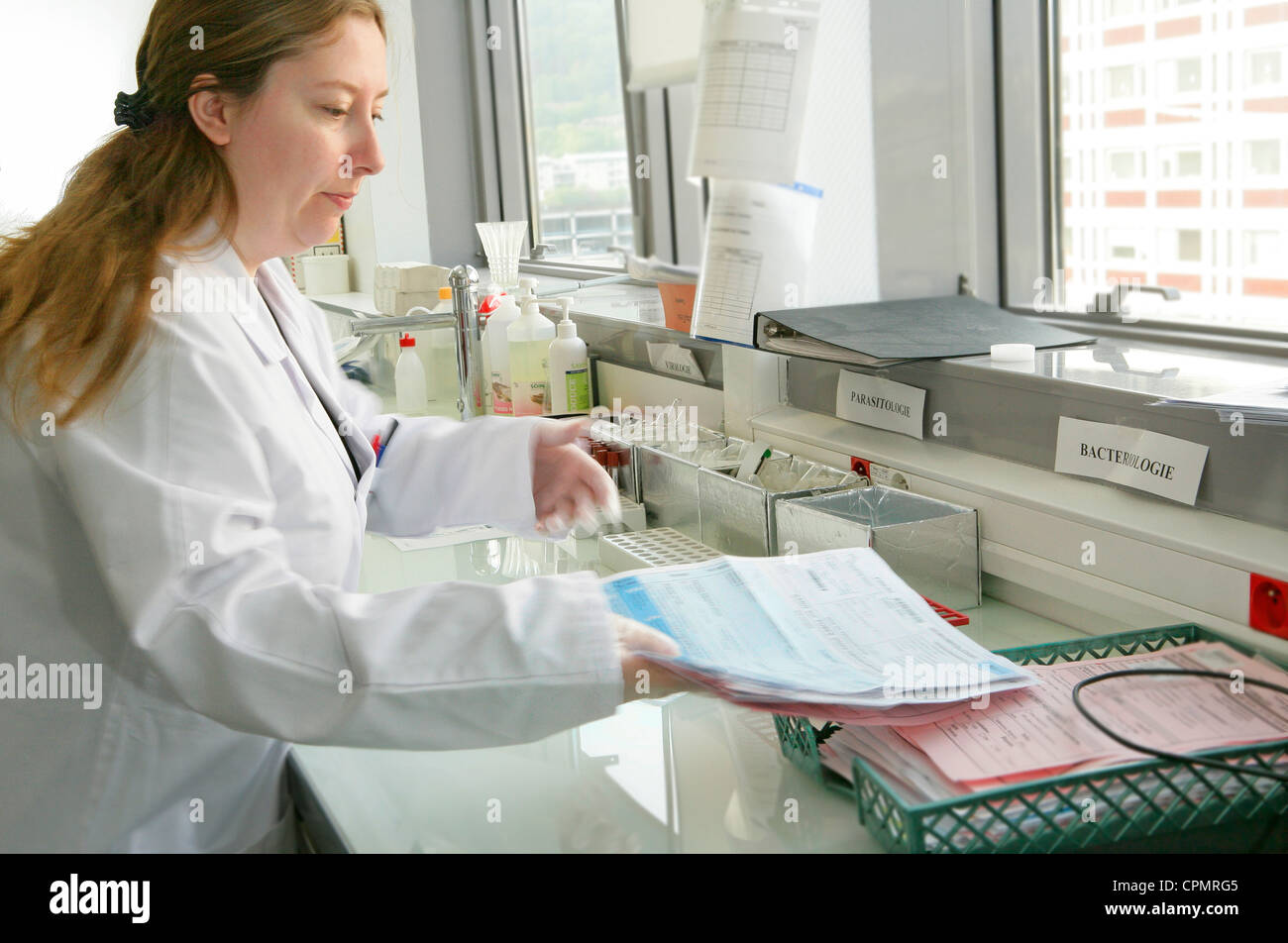 Analytical Laboratory Stock Photos & Analytical Laboratory Stock Images ...