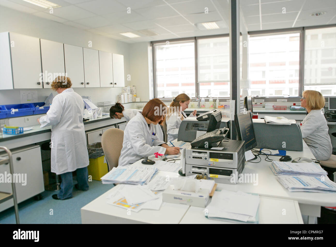 Sample Identification High Resolution Stock Photography and Images - Alamy