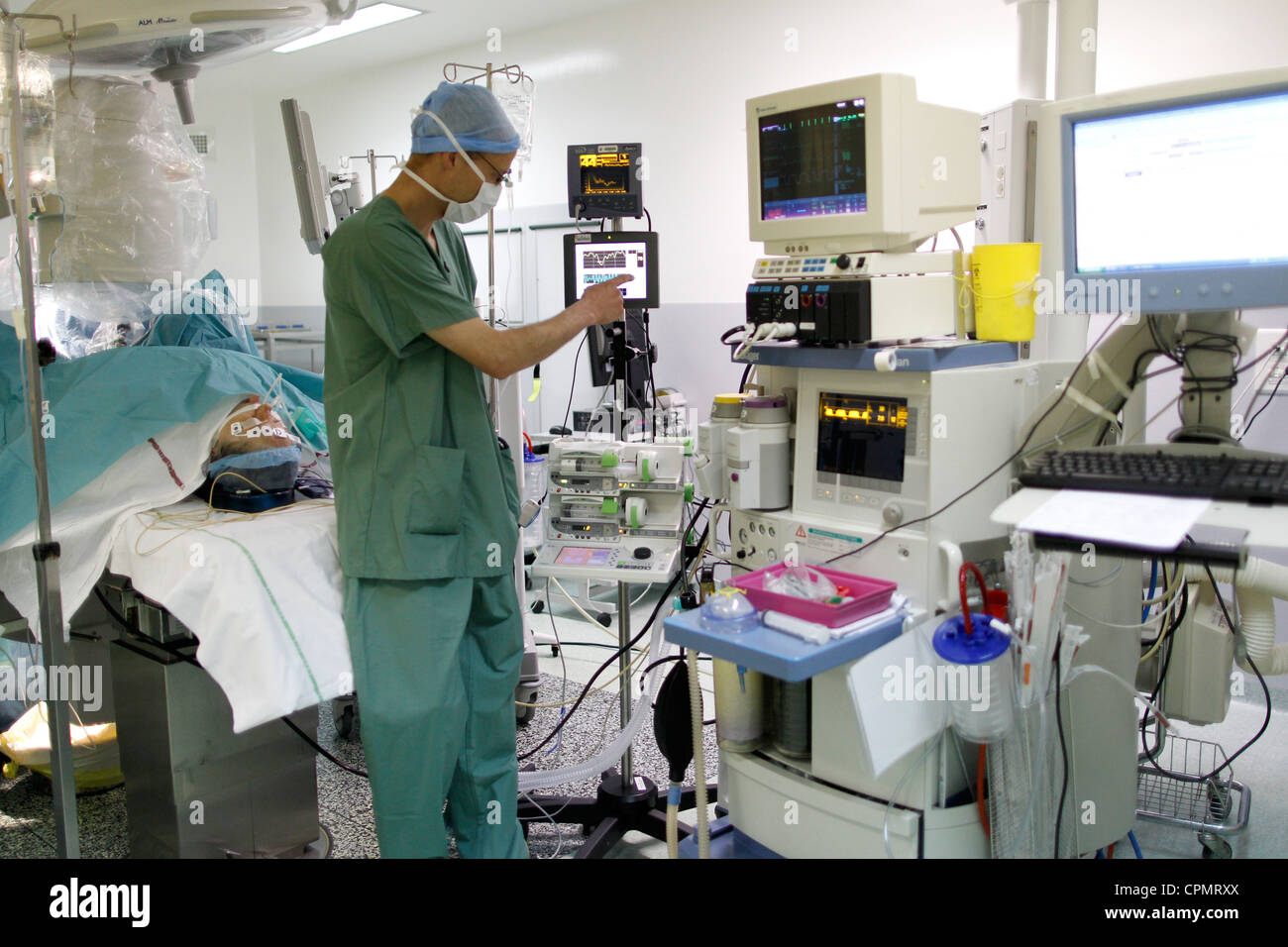 Patient controlled analgesia hi-res stock photography and images - Alamy