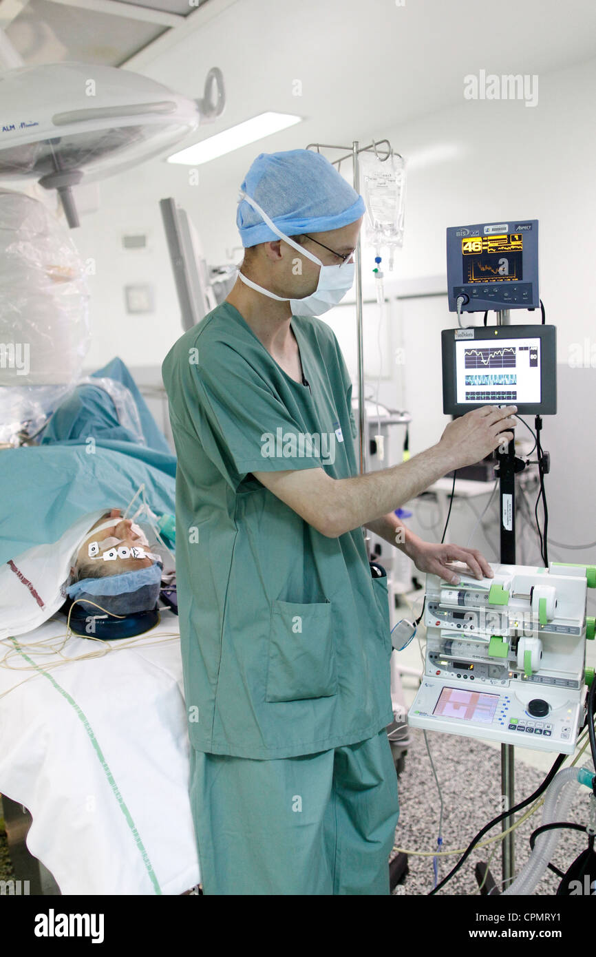 Patient controlled analgesia hi-res stock photography and images - Alamy