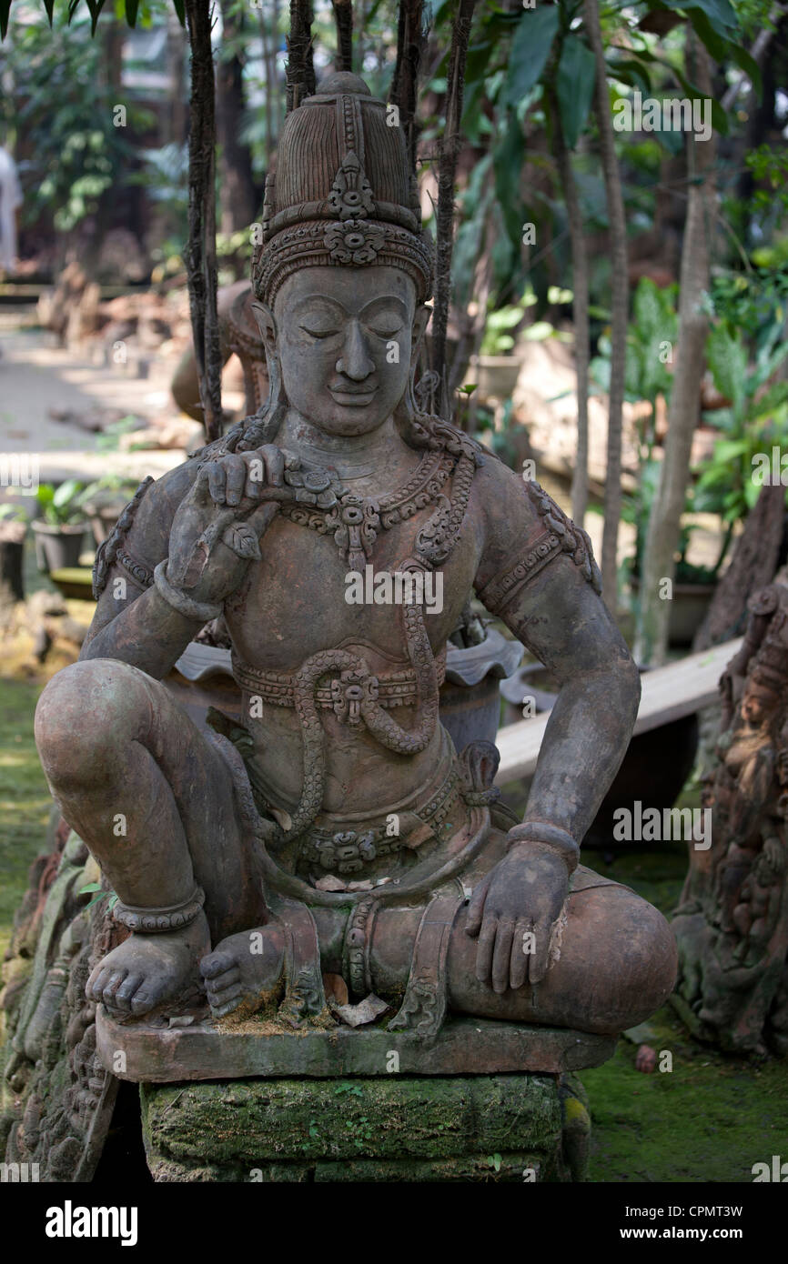 Thai Deity Statue Stock Photo - Alamy