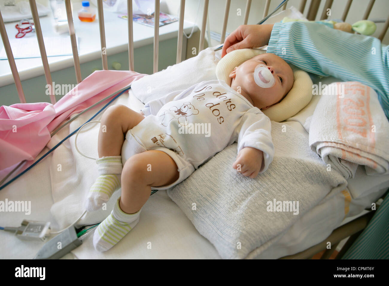 INFANT HOSPITAL PATIENT Stock Photo - Alamy