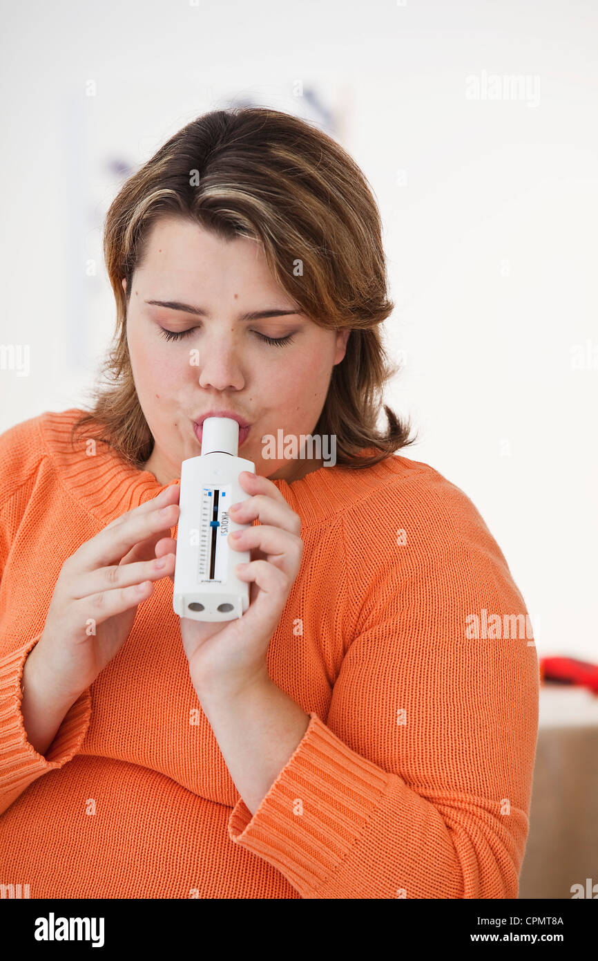 BREATHING, SPIROMETRY IN A WOMAN Stock Photo - Alamy
