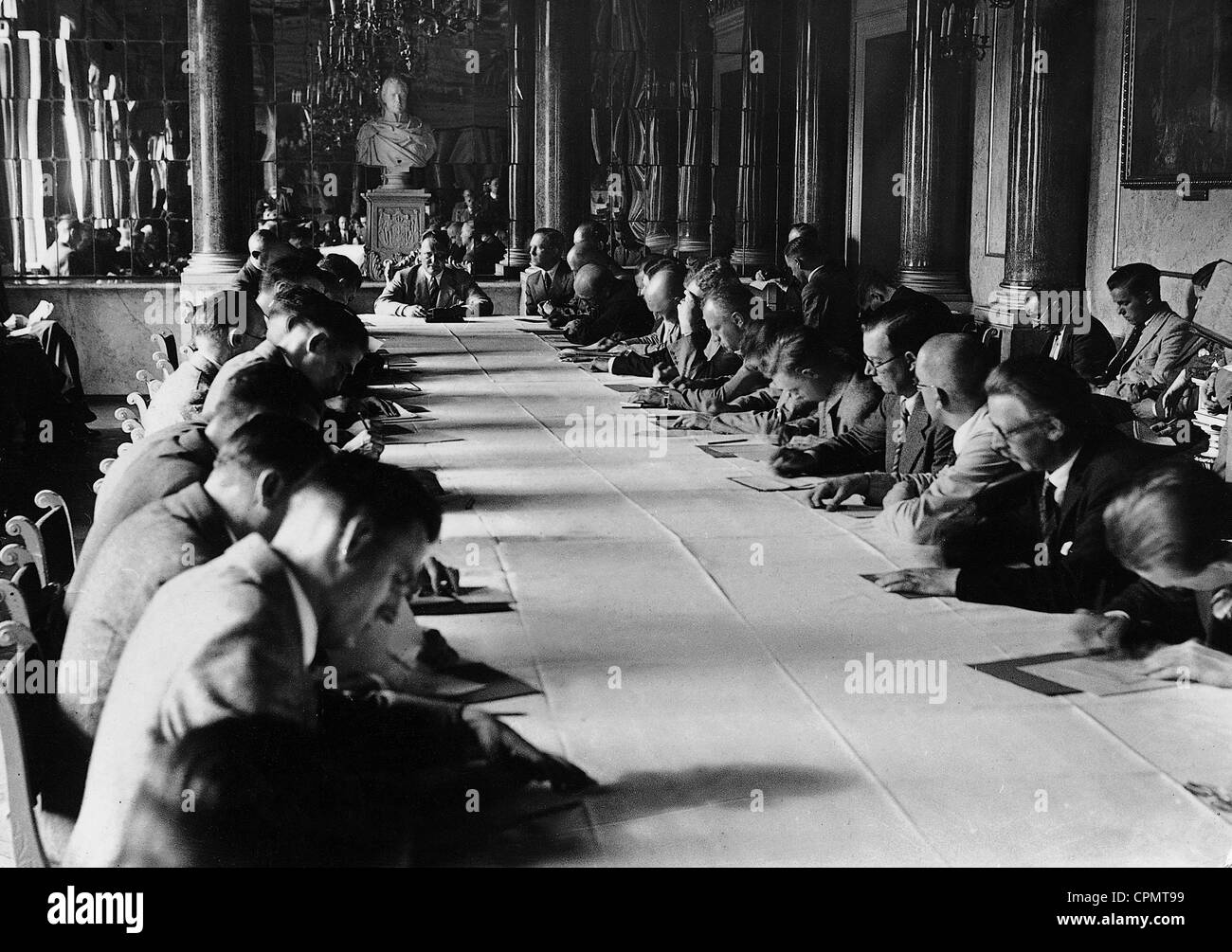 Press conference government Black and White Stock Photos & Images - Alamy