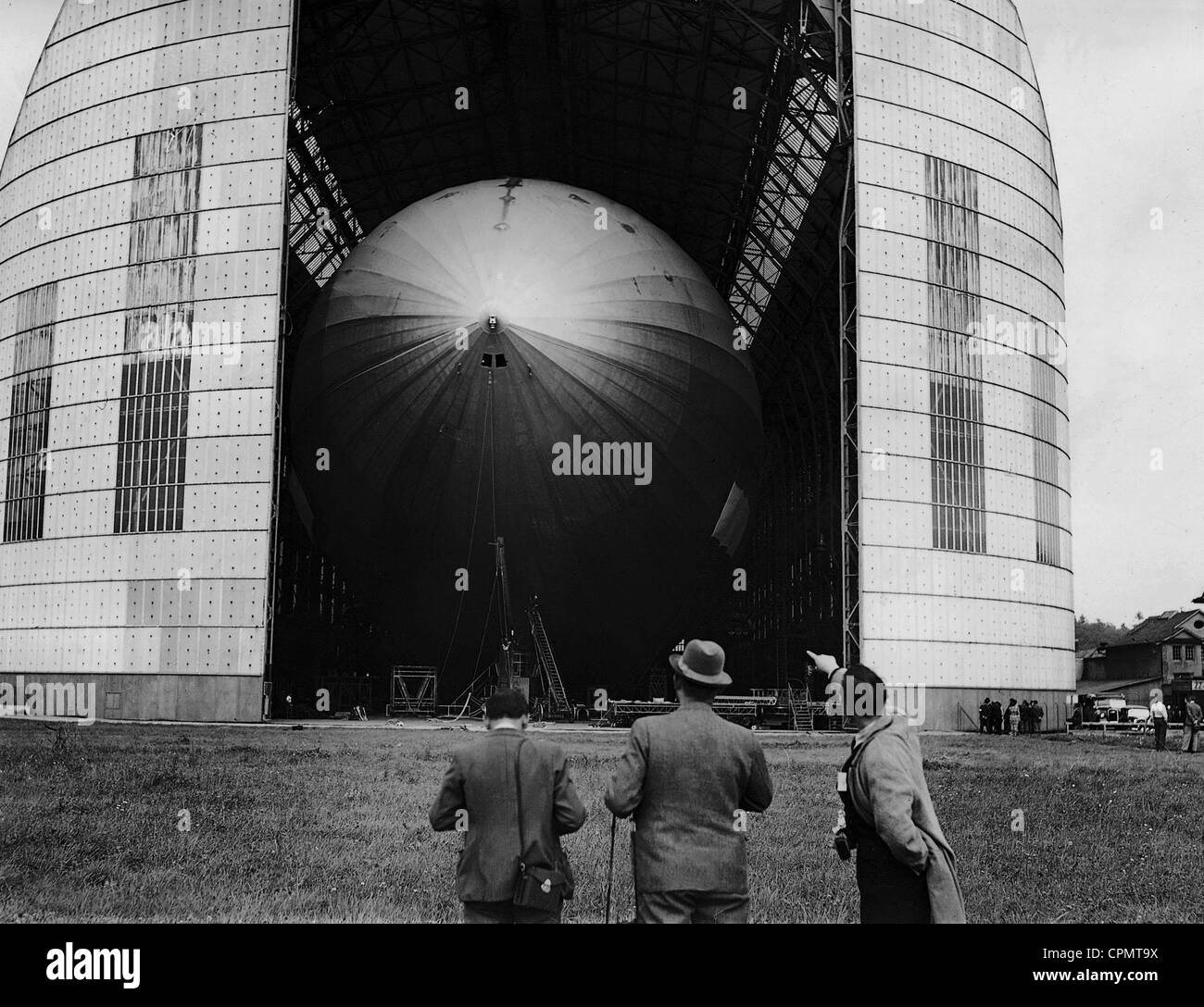 Lz 130 graf zeppelin ii hi-res stock photography and images - Alamy