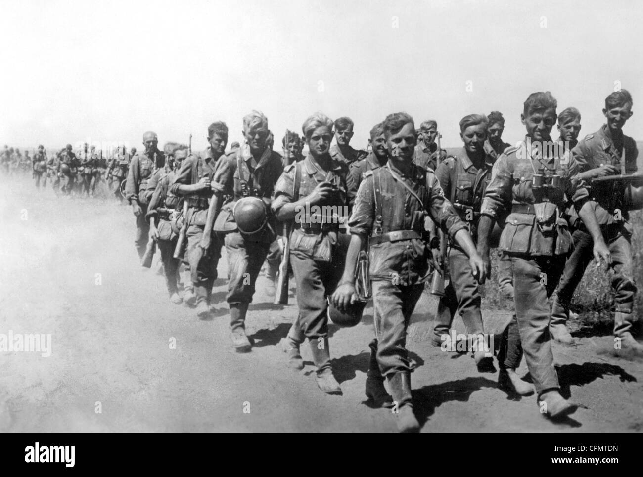 German soldiers on the march on the Eastern Front, 1942 Stock Photo - Alamy