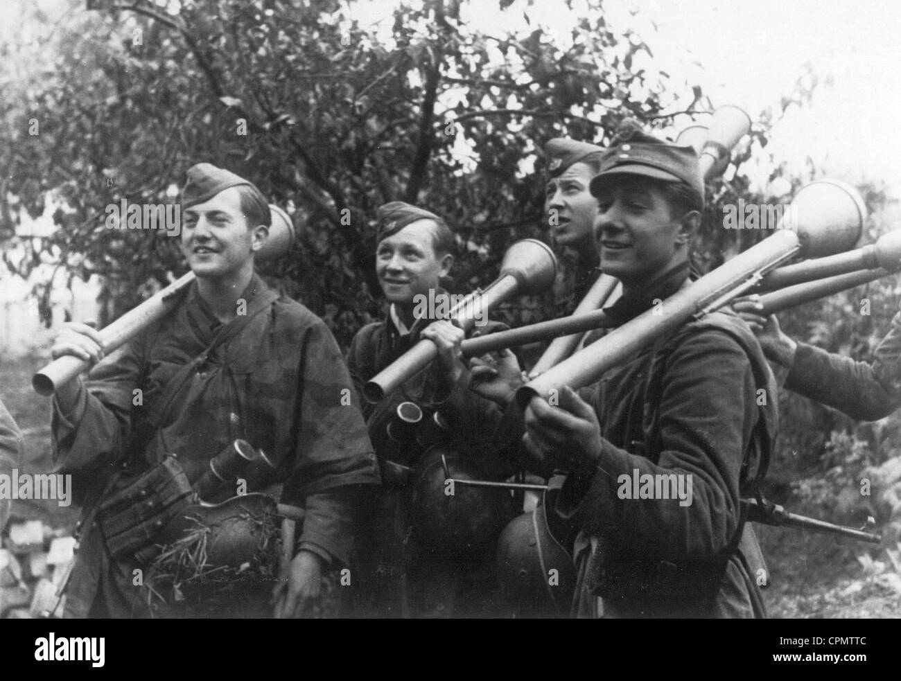 German members of the Reich Labor Service on the Western front, 1944 ...