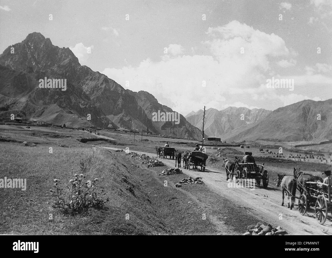 Military road hi-res stock photography and images - Alamy