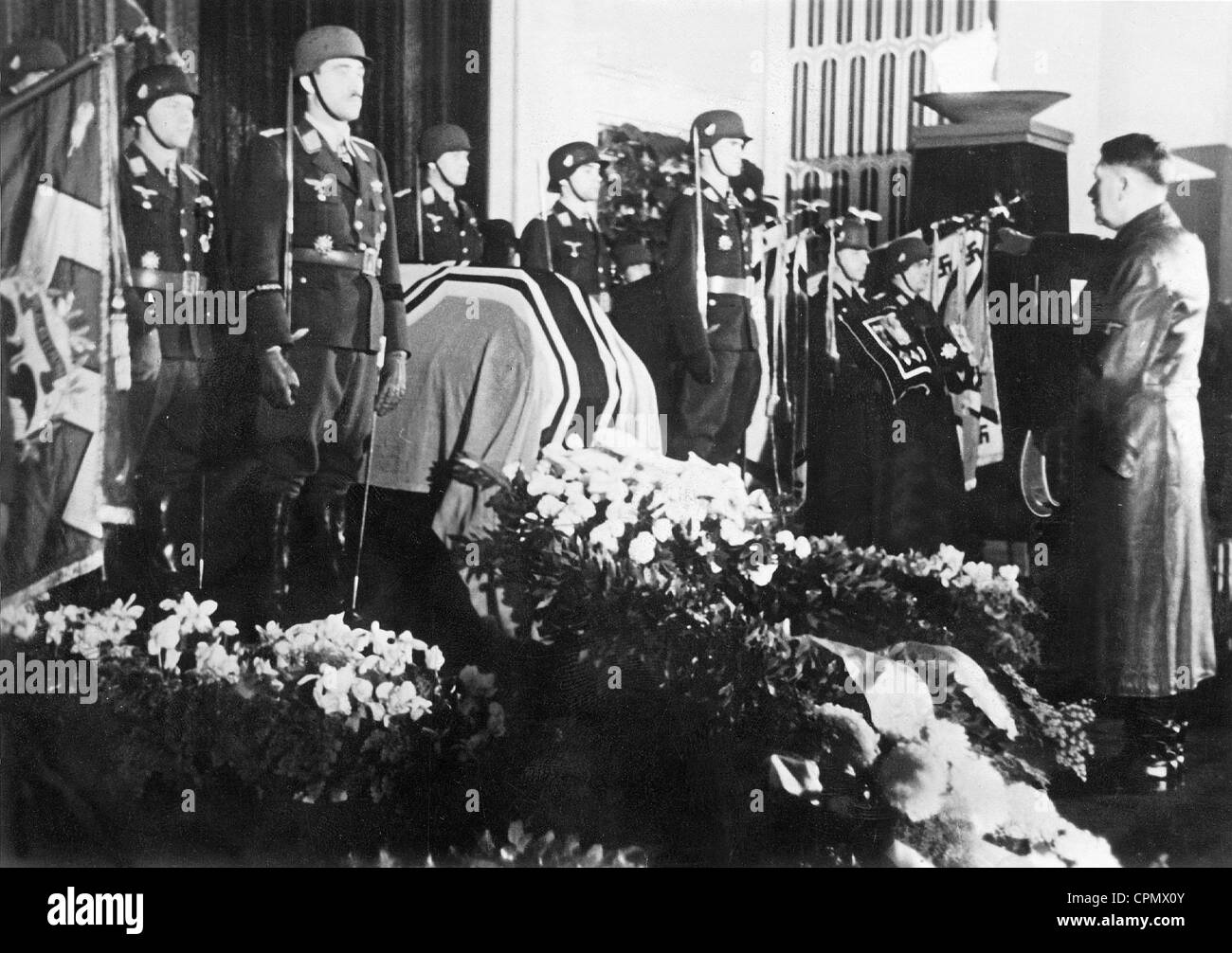 Adolf hitler death hi-res stock photography and images - Alamy