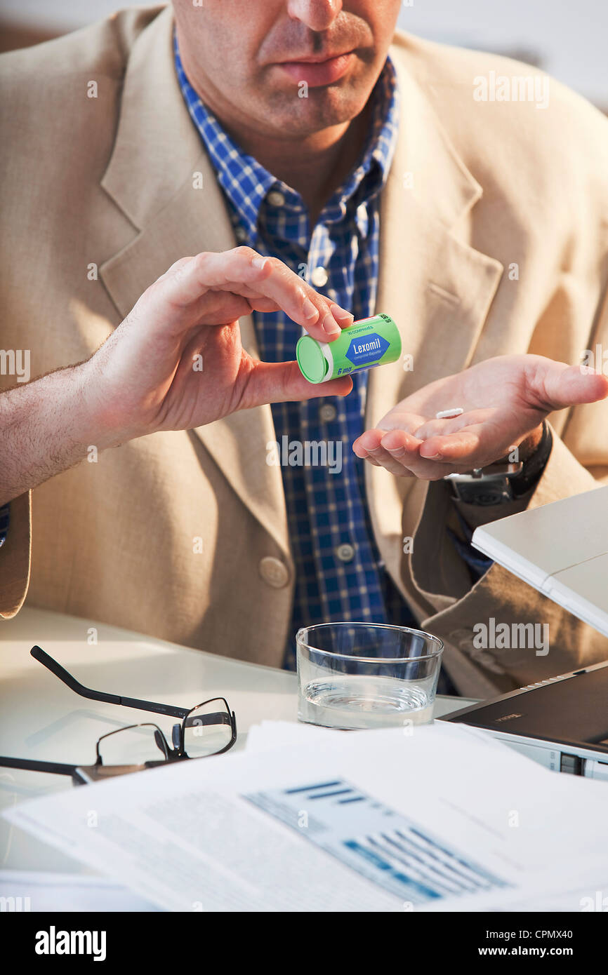 Tranquillizers hi-res stock photography and images - Alamy