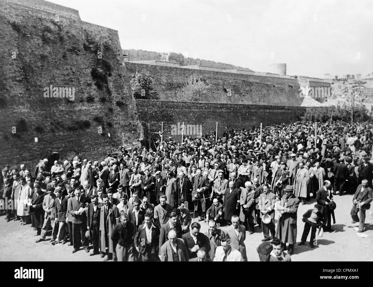 Discrimination the jews hi-res stock photography and images - Alamy