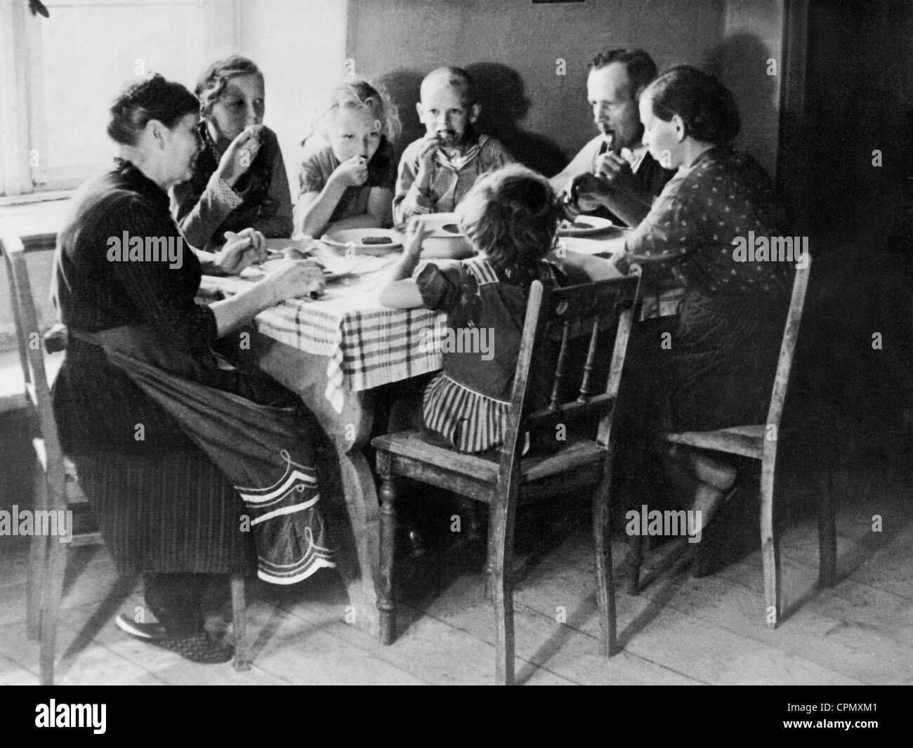 Social farmers hi-res stock photography and images - Alamy