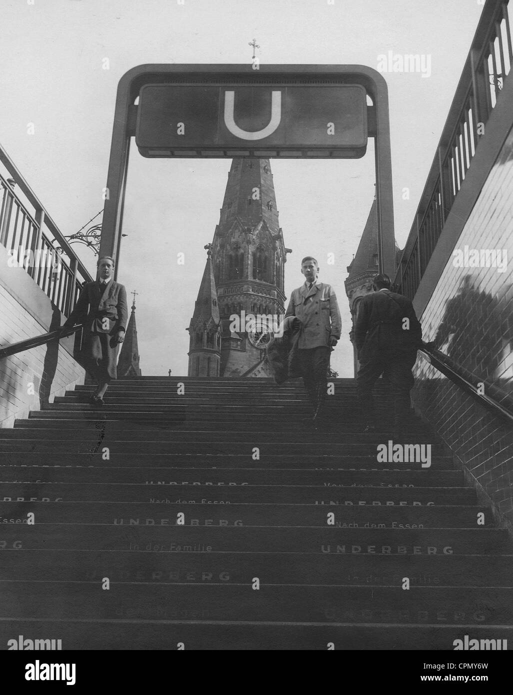 Zoo U-bahn (subway) entrance in Berlin, 1931 Stock Photo - Alamy