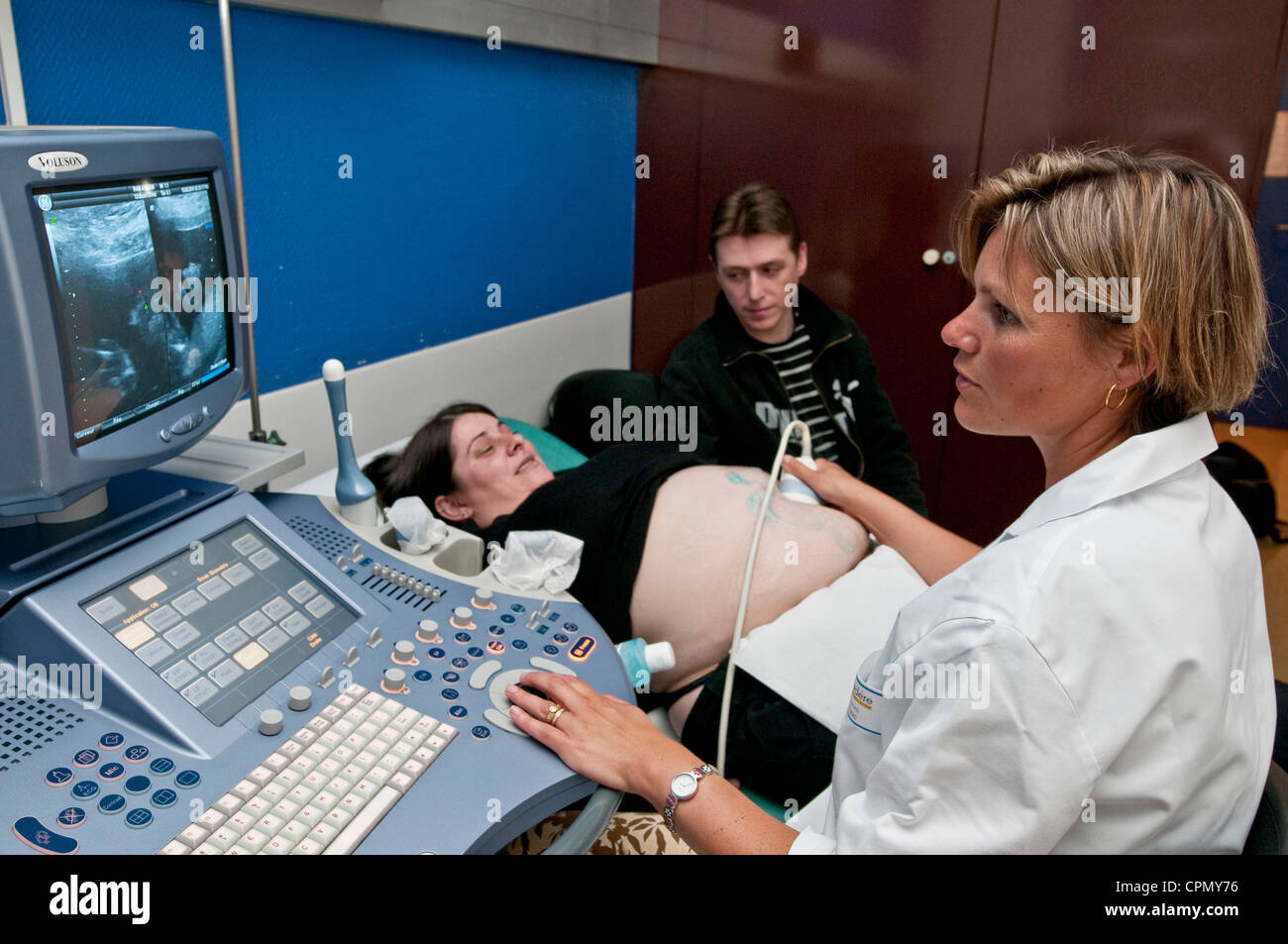 ULTRASOUND BIOMETRY OF THE FETUS Stock Photo - Alamy