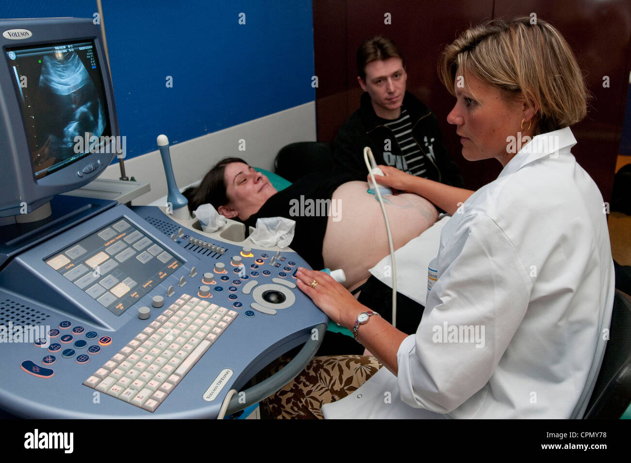 Ultrasound biometry hi-res stock photography and images - Alamy