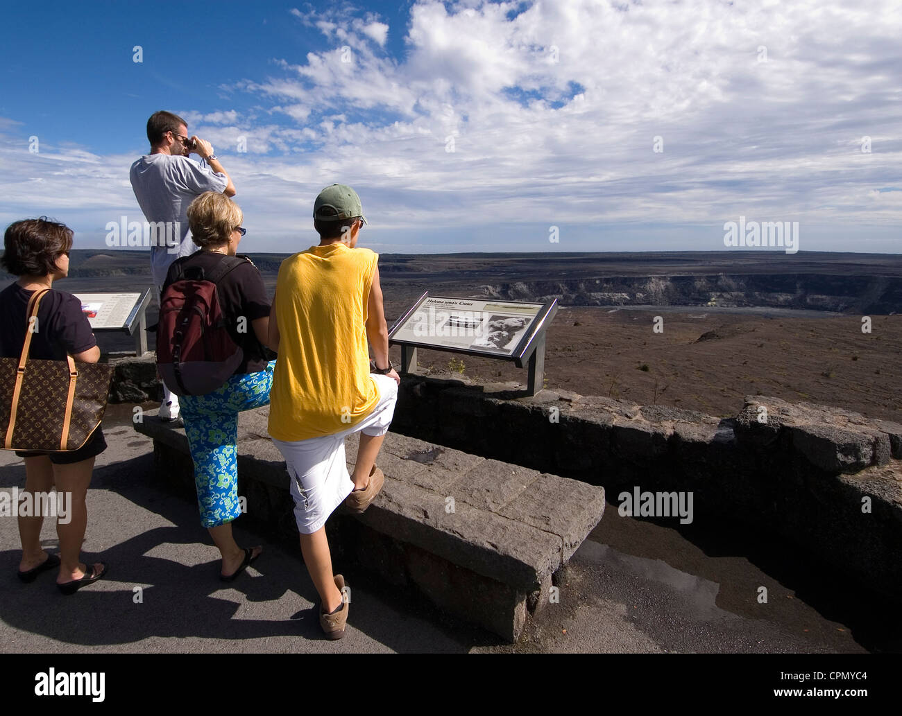 Big island volcano national park hi-res stock photography and images ...