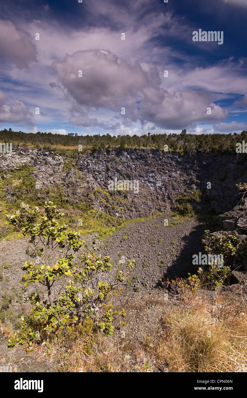 Chain of craters road hi-res stock photography and images - Alamy