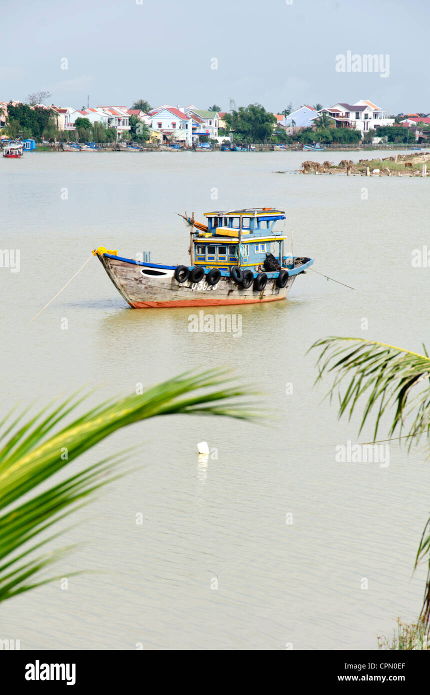 Typical Vietnamese boat Stock Photo - Alamy