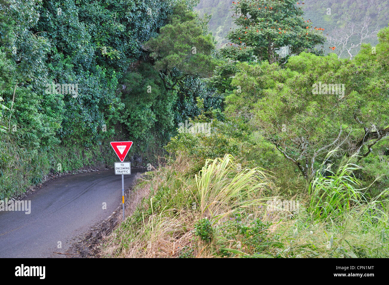Hana road sign hi-res stock photography and images - Alamy