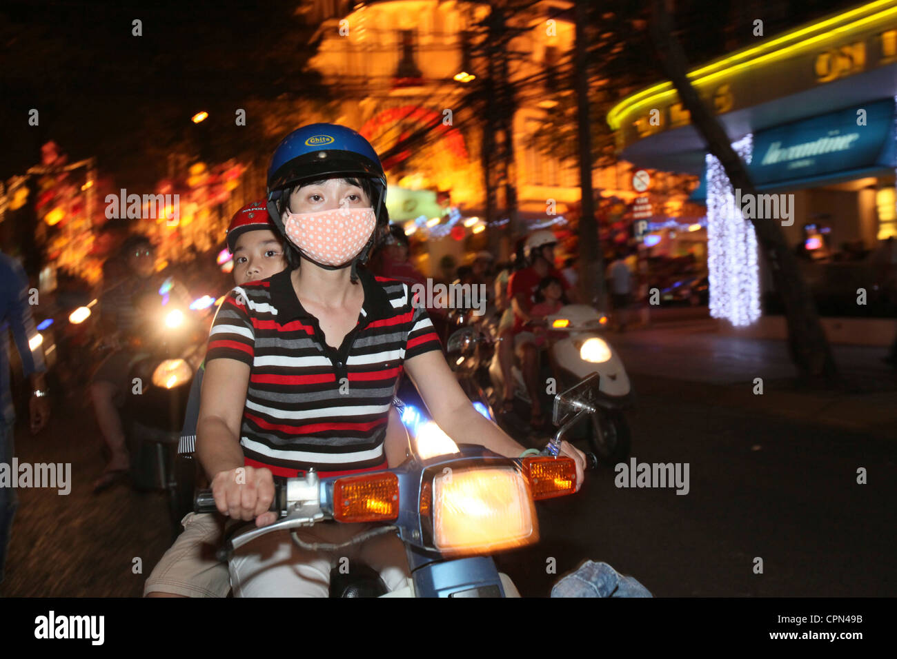 Scooter pollution hi-res stock photography and images - Alamy