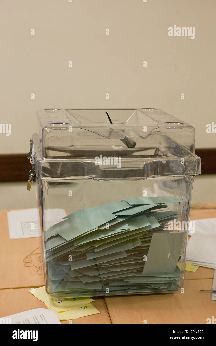 Election envelopes and box hi-res stock photography and images - Alamy