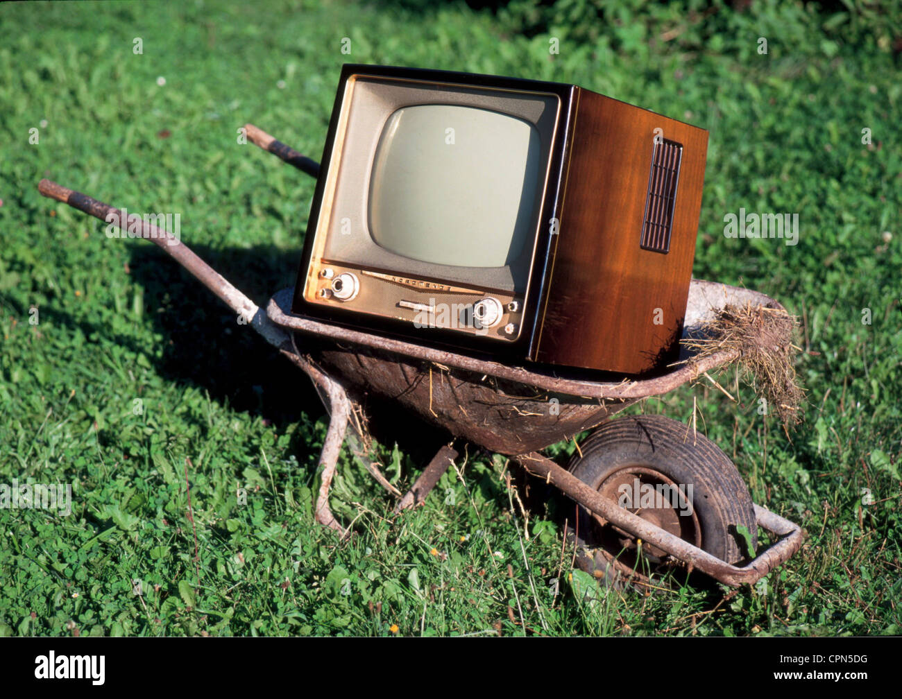 1957 television set hi-res stock photography and images - Alamy