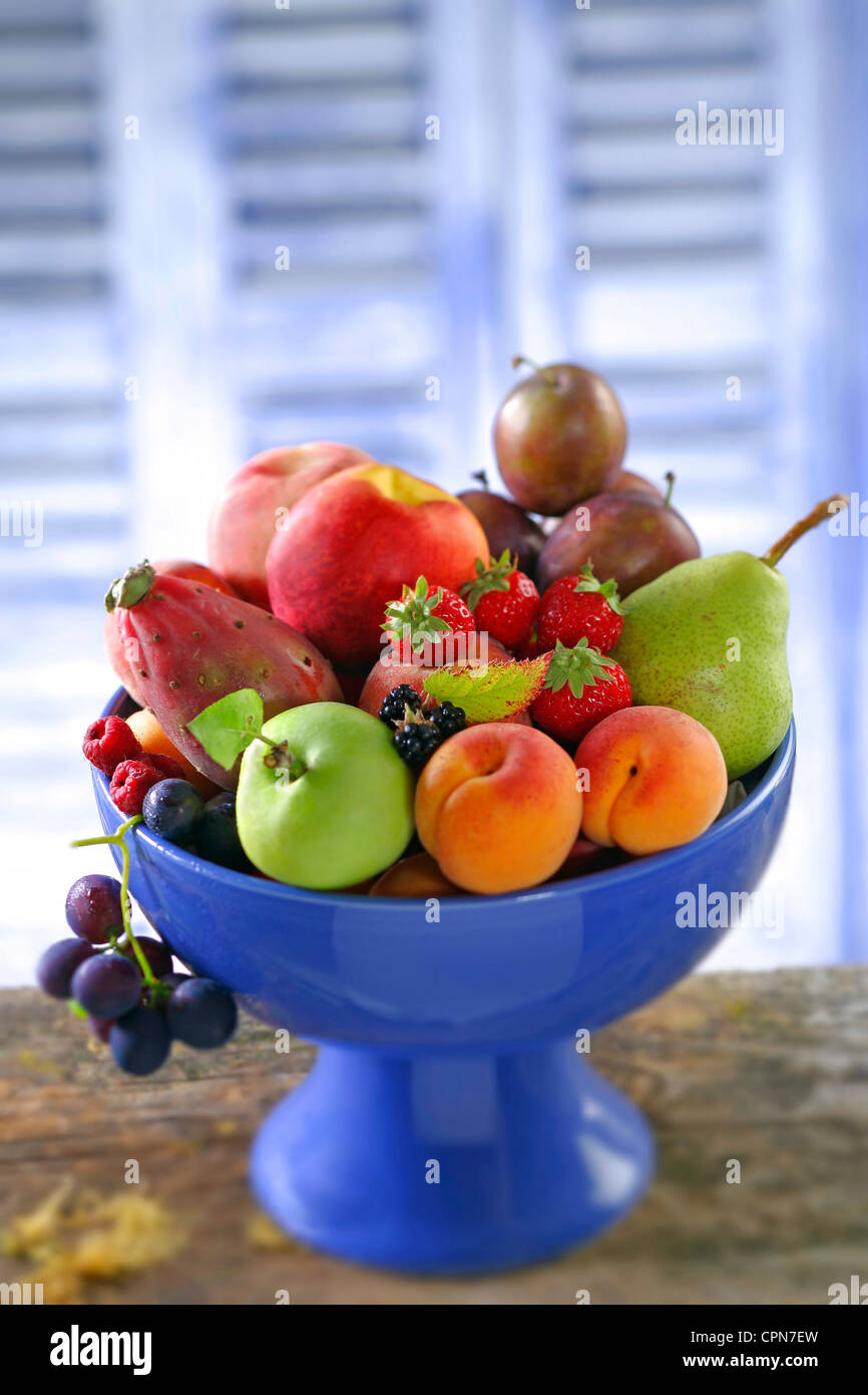 Small Edible Fruit High Resolution Stock Photography and Images - Alamy