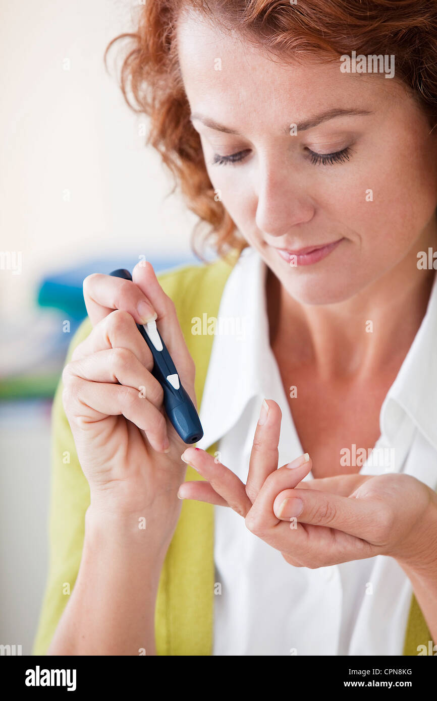 Diabetes test hi-res stock photography and images - Alamy