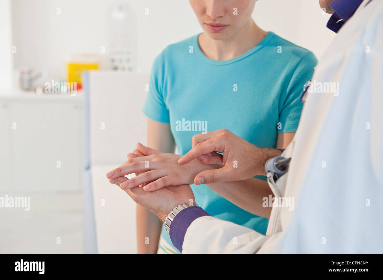 HAND SEMIOLOGY WOMAN Stock Photo - Alamy