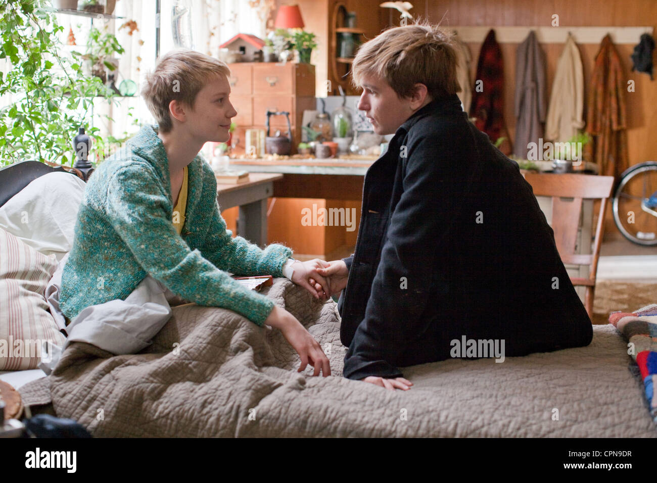 The young and the restless hi-res stock photography and images - Alamy