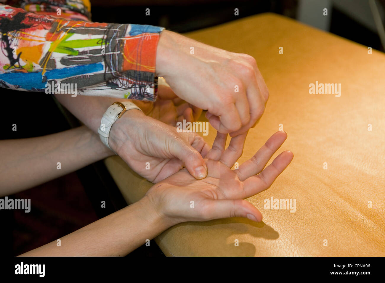 HAND INFILTRATION Stock Photo - Alamy