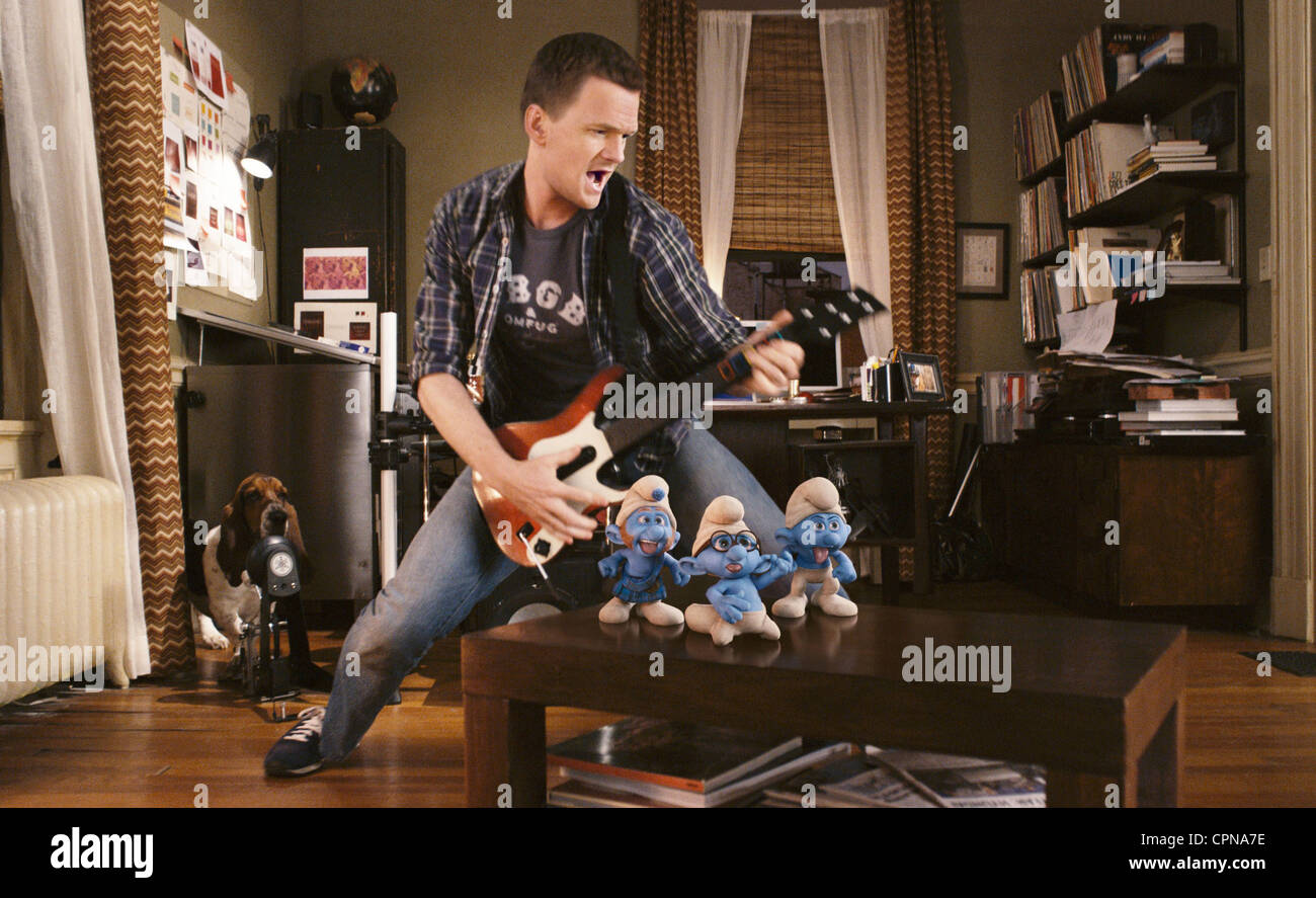 Neil patrick harris and smurfs hi-res stock photography and images - Alamy