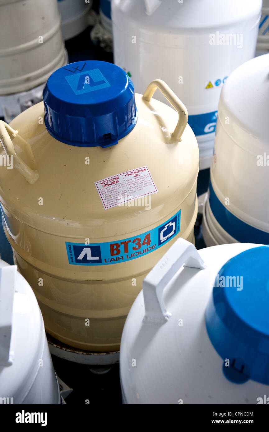 Cryogenic tank human hi-res stock photography and images - Alamy
