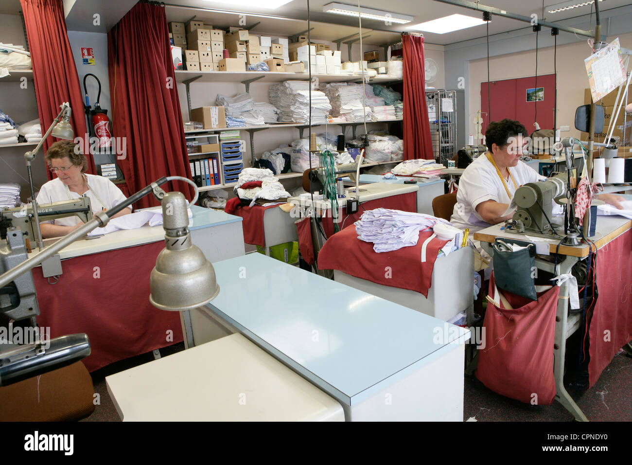 Laundry workers inside hospital hi-res stock photography and images - Alamy