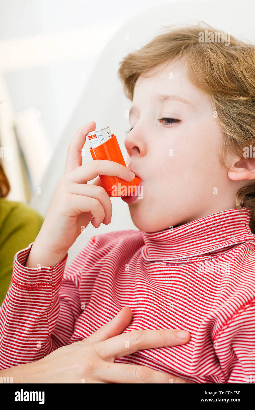 ASTHMA TREATMENT, CHILD Stock Photo - Alamy ASTHMA TREATMENT, CHILD Stock Photo - Alamy