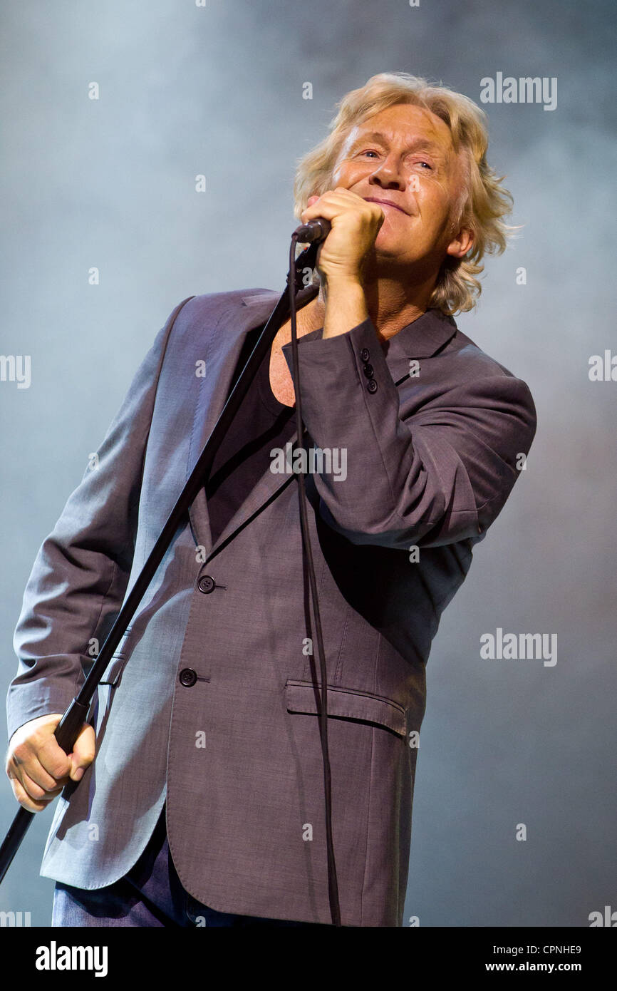 Robert Hart, Manfred Mann’s Earth Band Stock Photo - Alamy