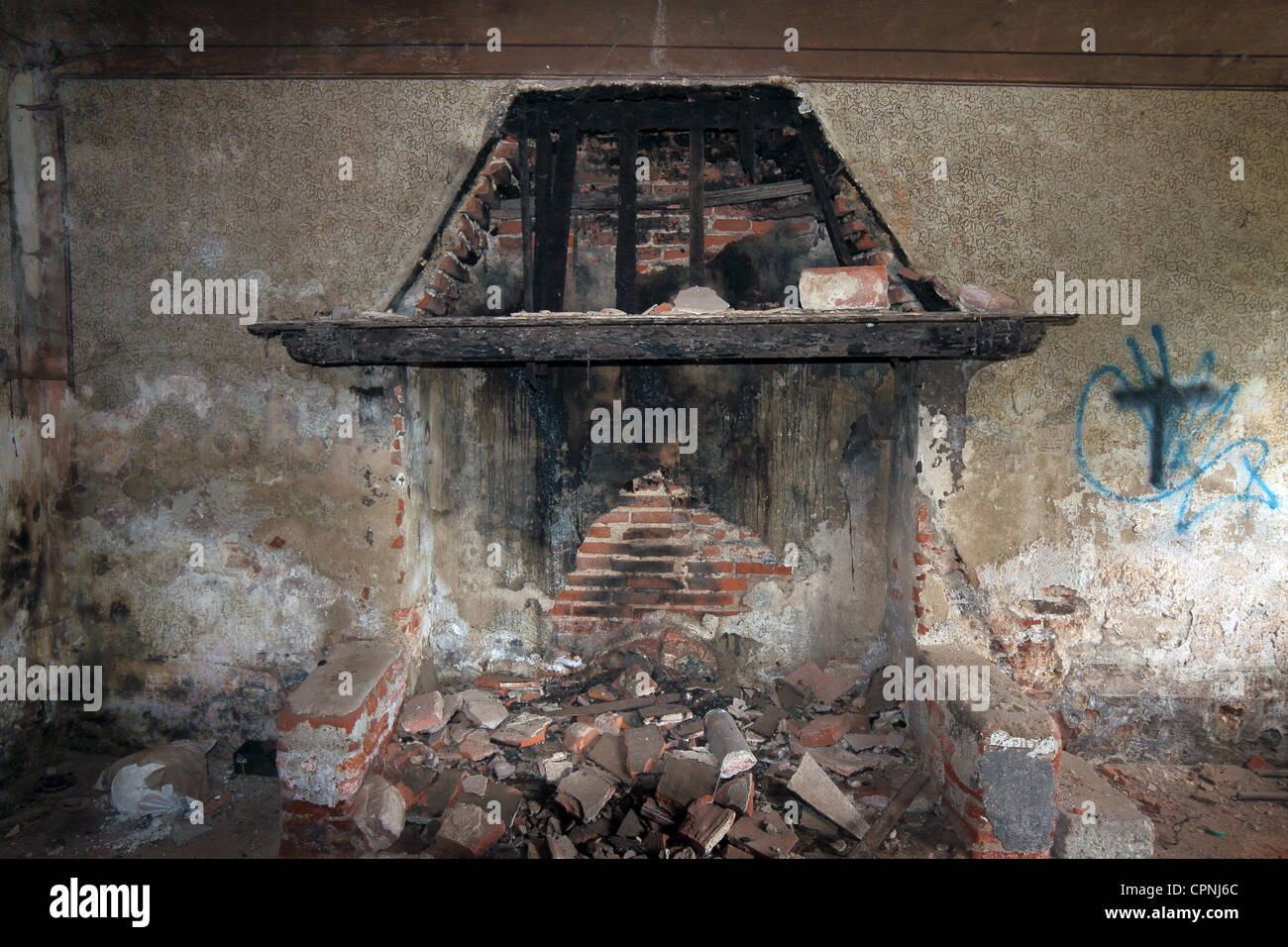 burned fire-place in abandoned House Stock Photo - Alamy