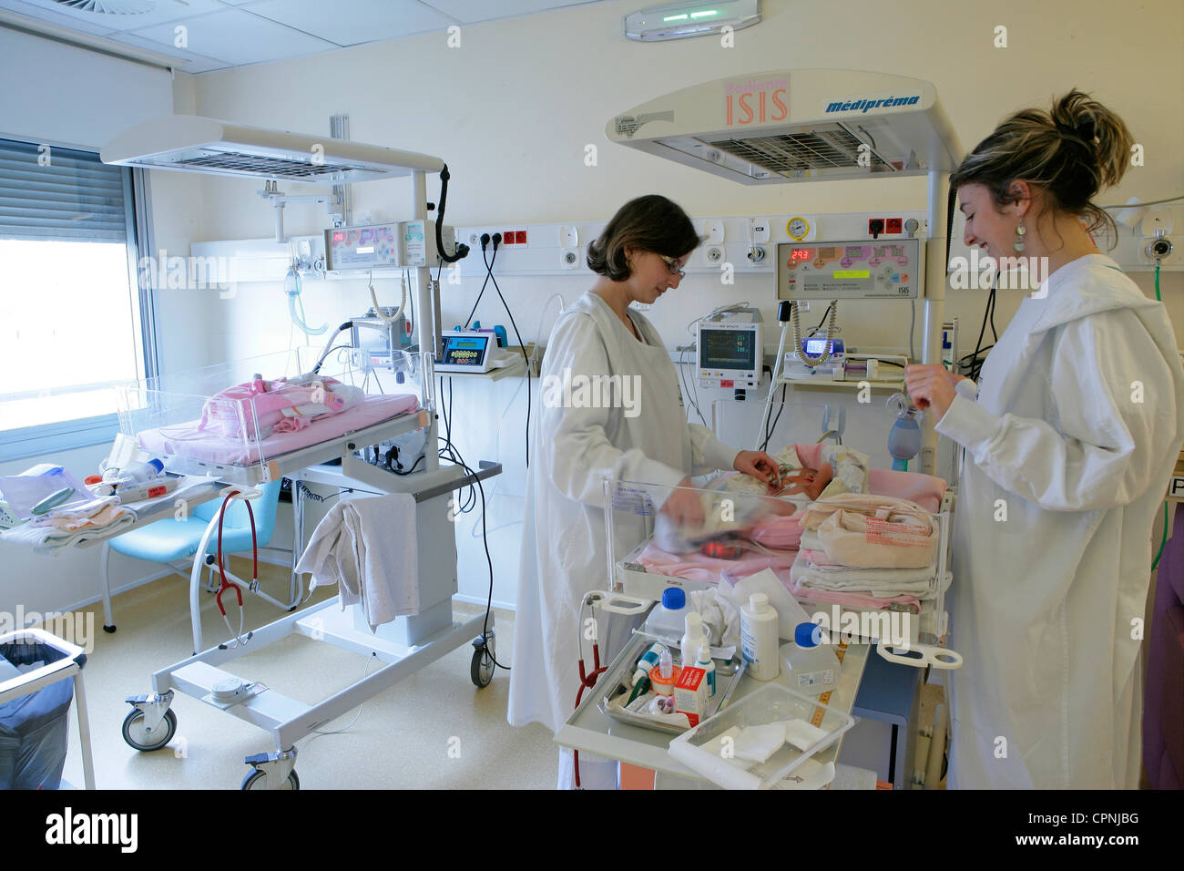 RESUSCITATION NEWBORN BABY Stock Photo - Alamy