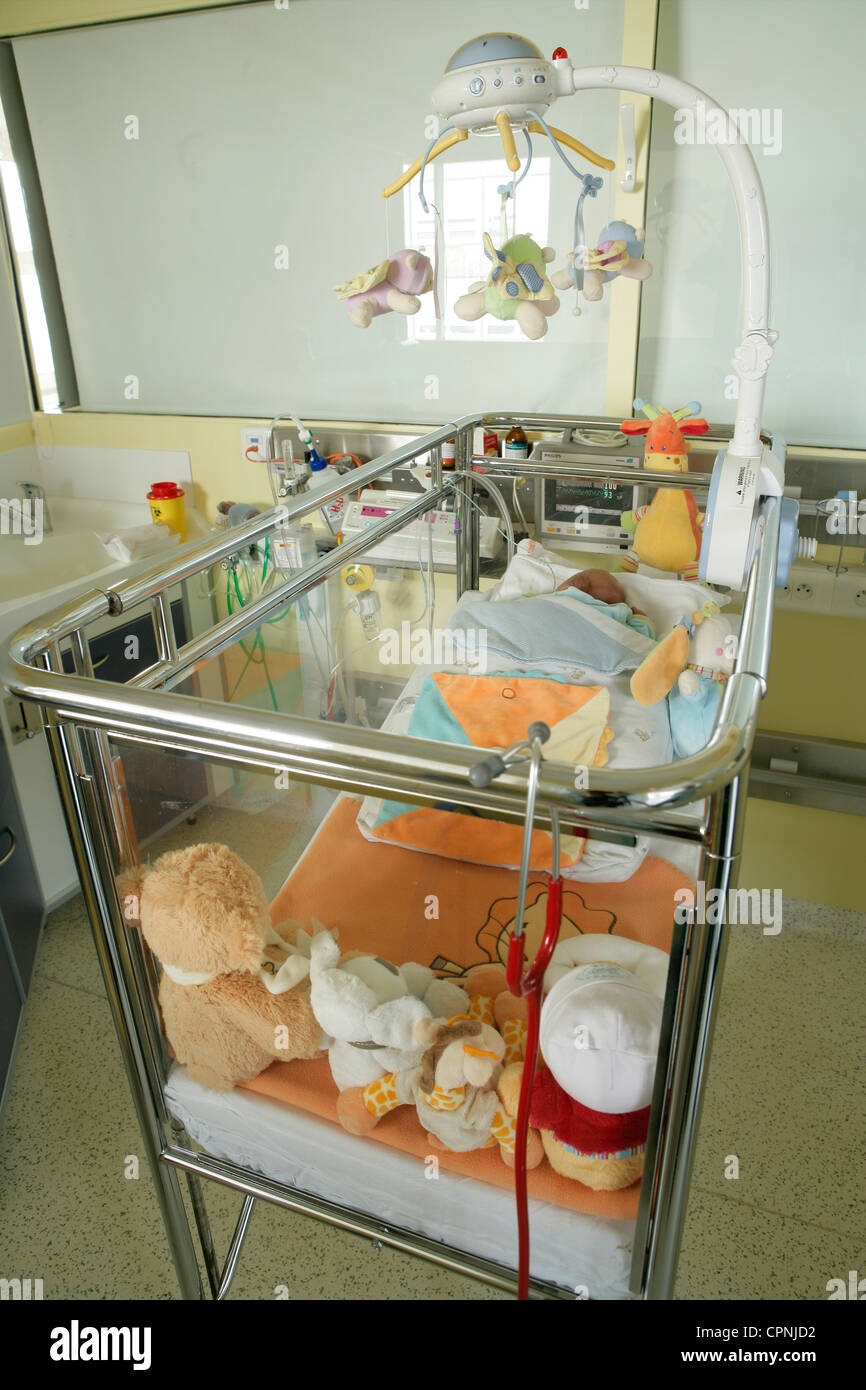 Children hospital ward toys hi-res stock photography and images - Alamy
