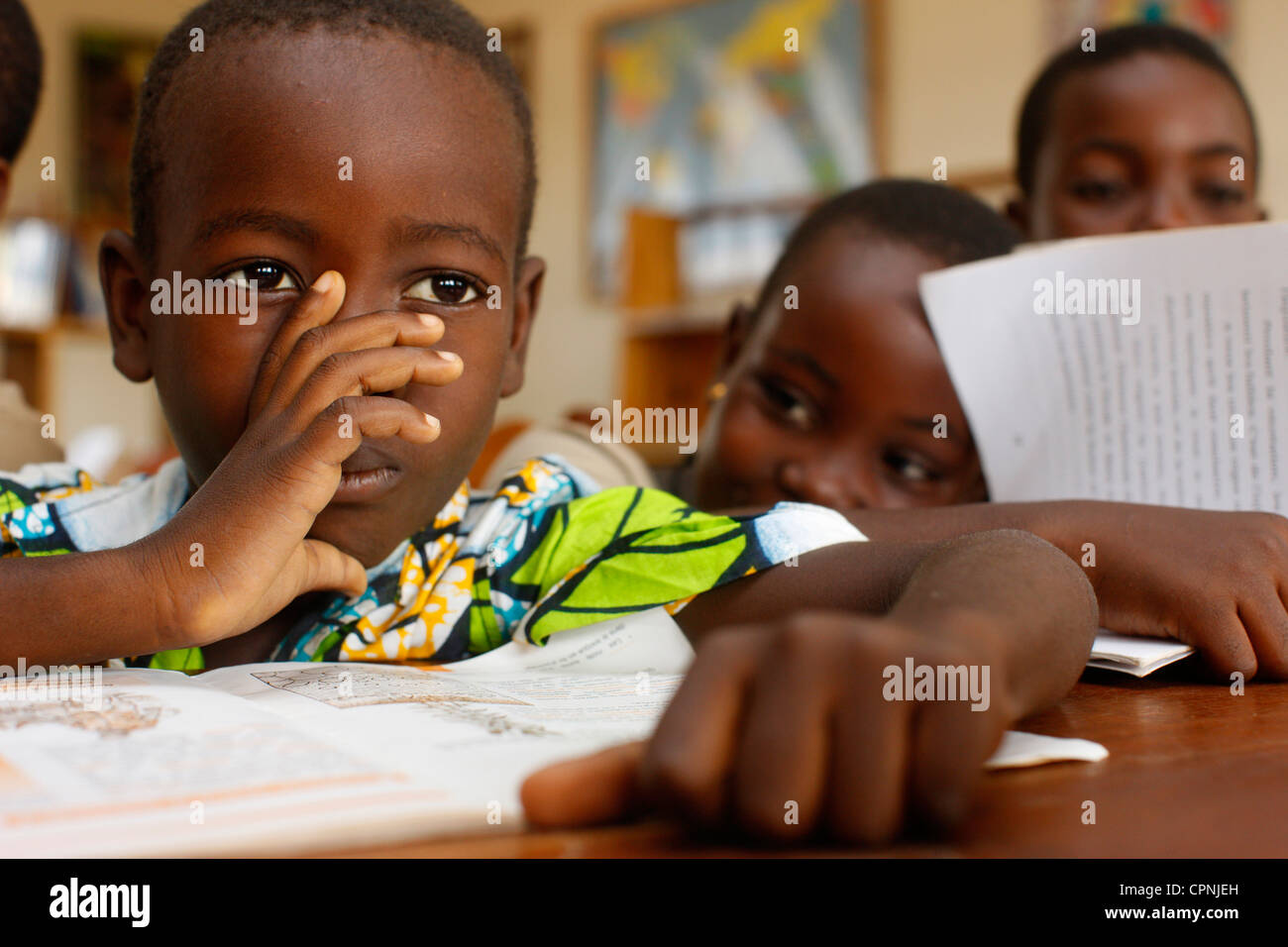 TEACHING IN AFRICA Stock Photo - Alamy