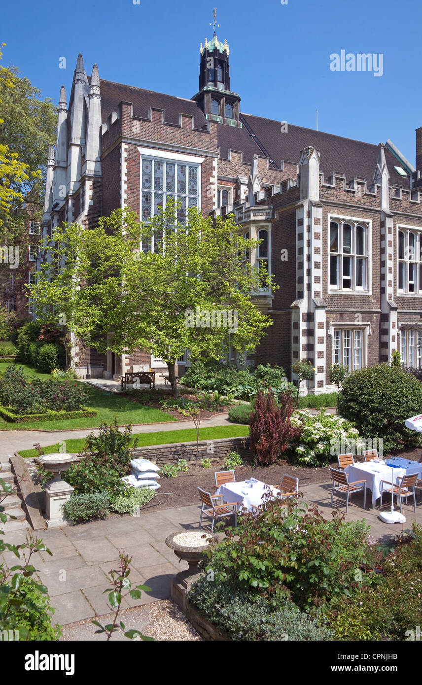 Middle temple hi-res stock photography and images - Alamy