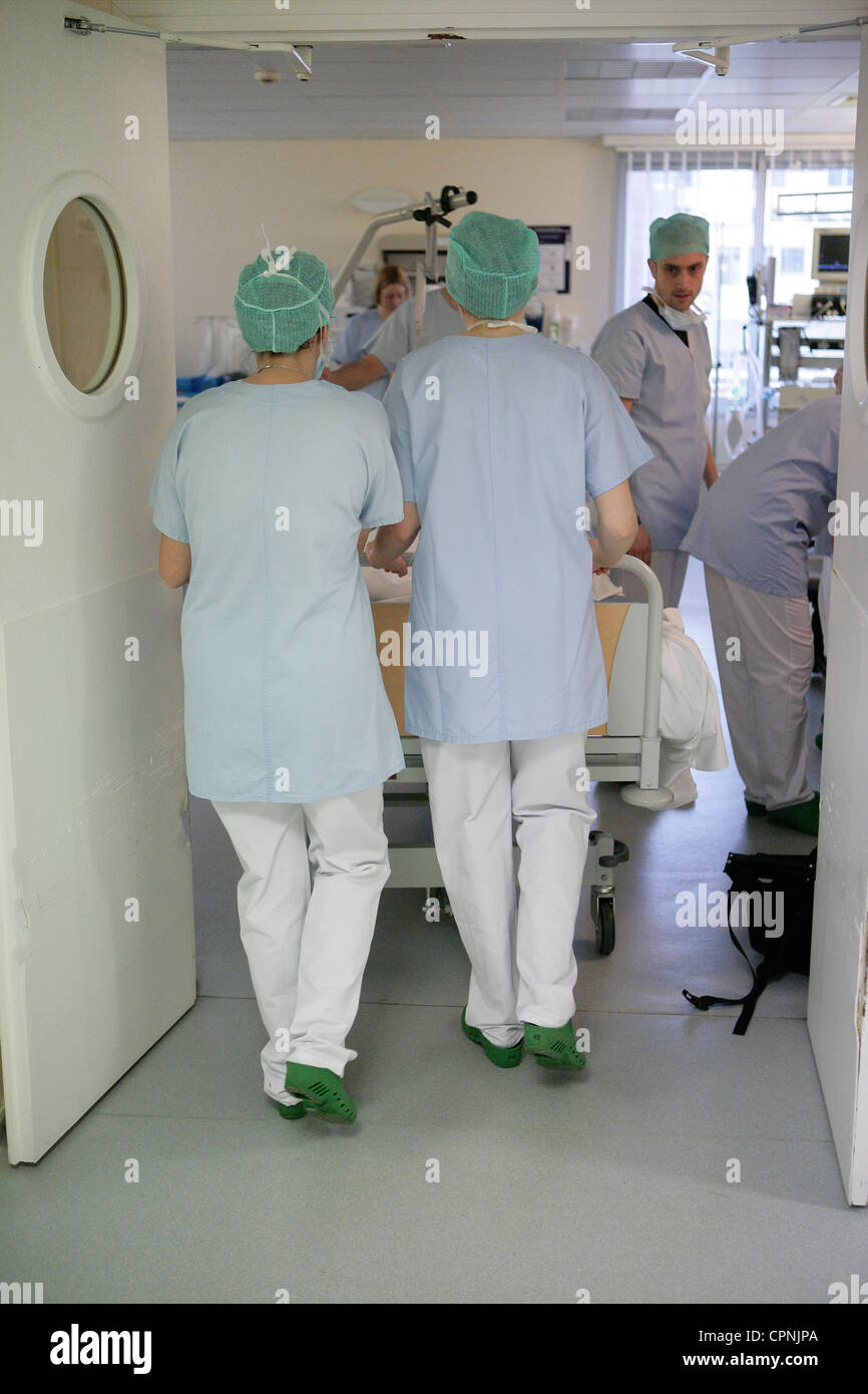 Obstetric ward hi-res stock photography and images - Alamy