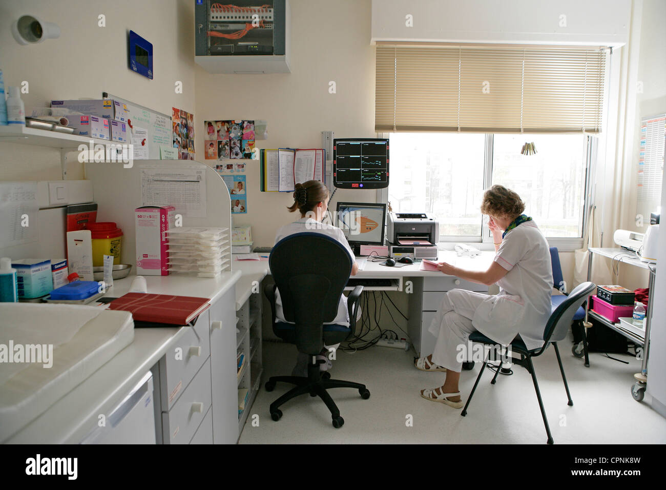 Maternity unit nurse hi-res stock photography and images - Alamy