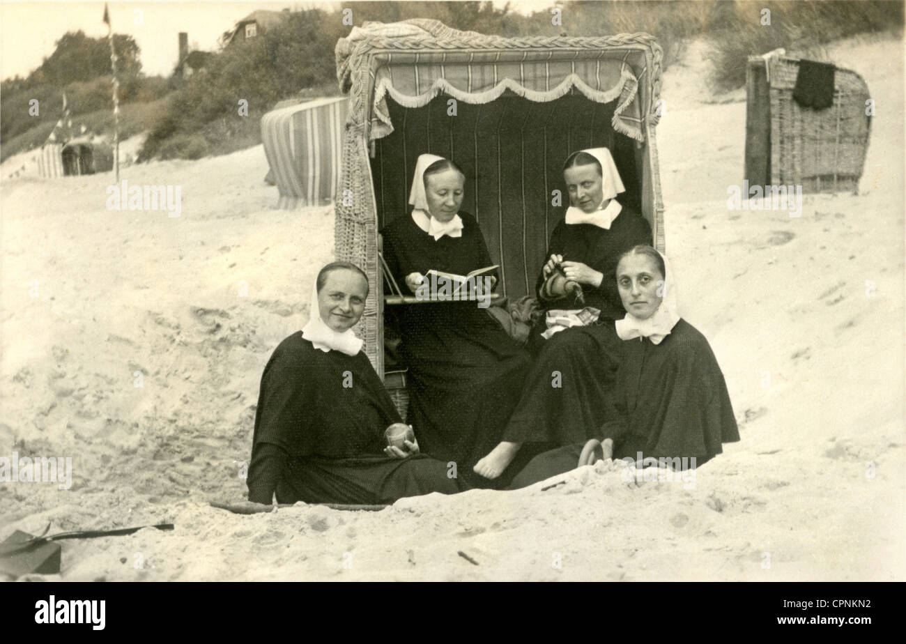 Protestant clergy woman hi-res stock photography and images - Alamy