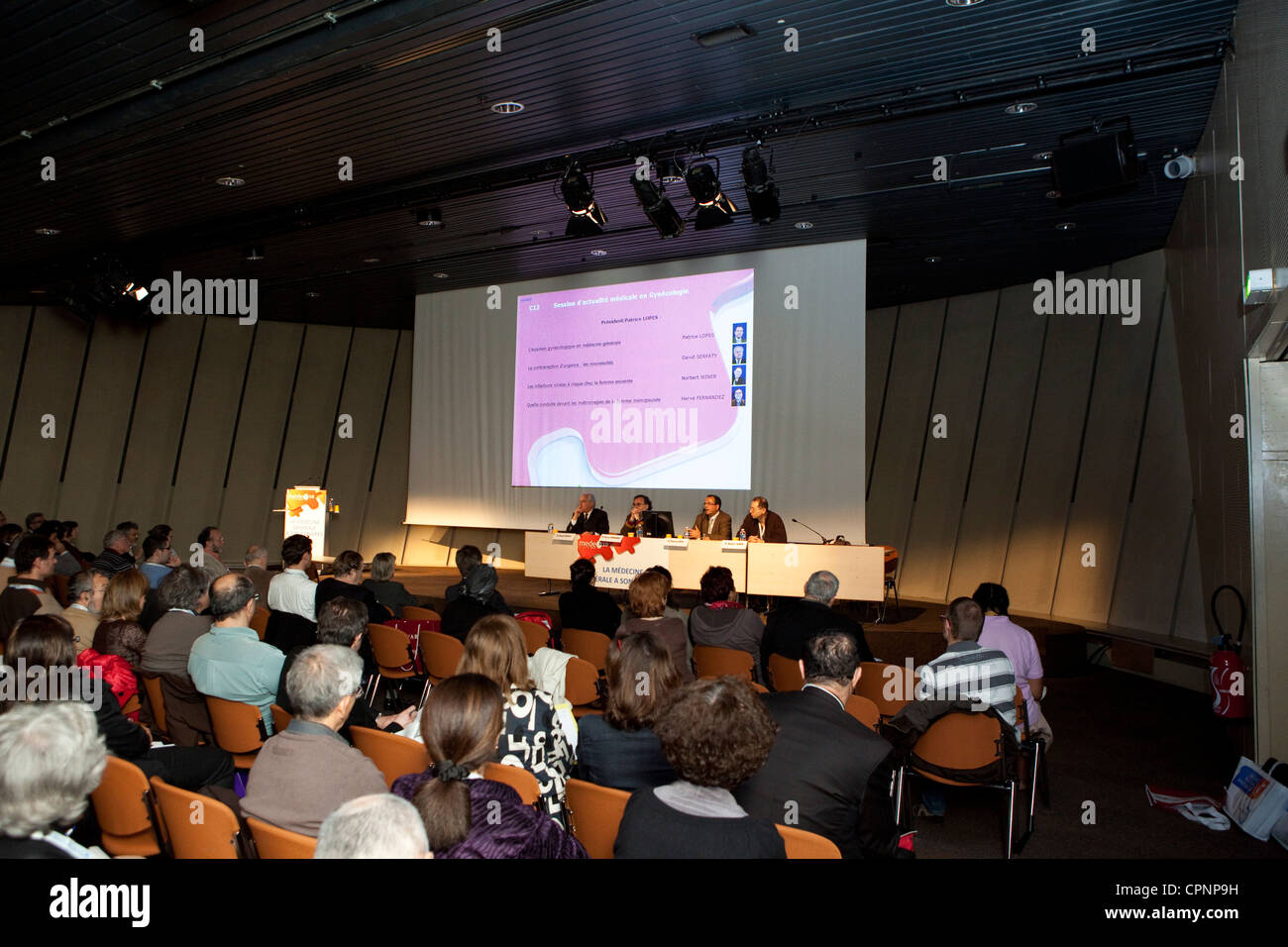 Medical congress hi-res stock photography and images - Alamy