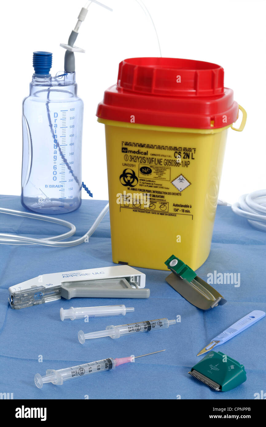 Surgical instrument waste hi-res stock photography and images - Alamy