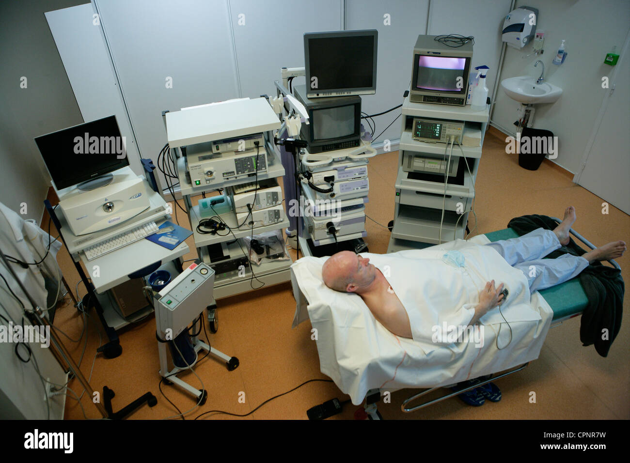 Bronchial endoscopy hi-res stock photography and images - Alamy