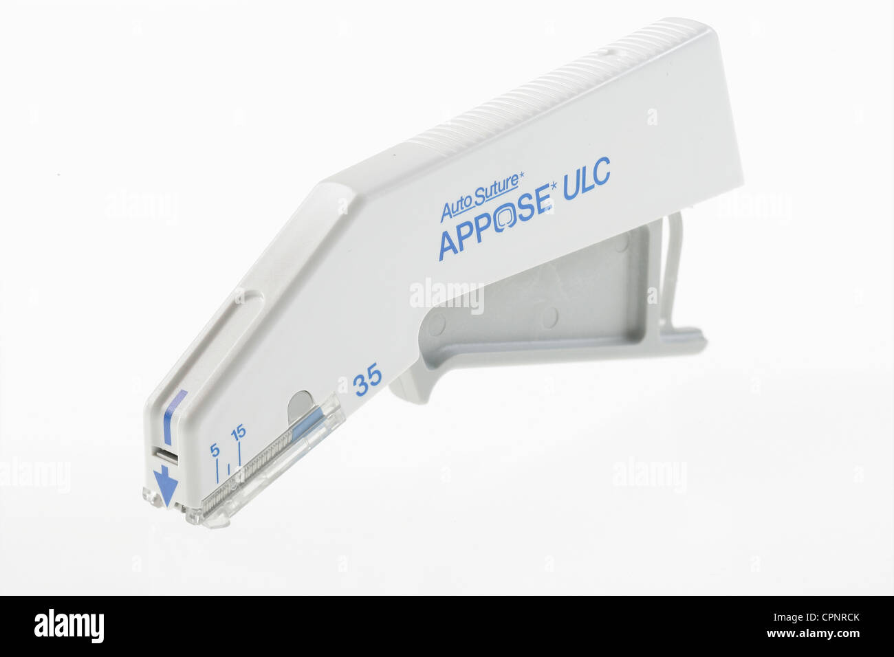 Surgical staples hi-res stock photography and images - Alamy