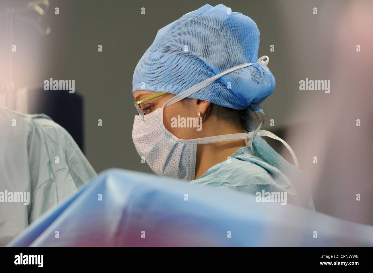 OPERATING ROOM NURSE Stock Photo - Alamy