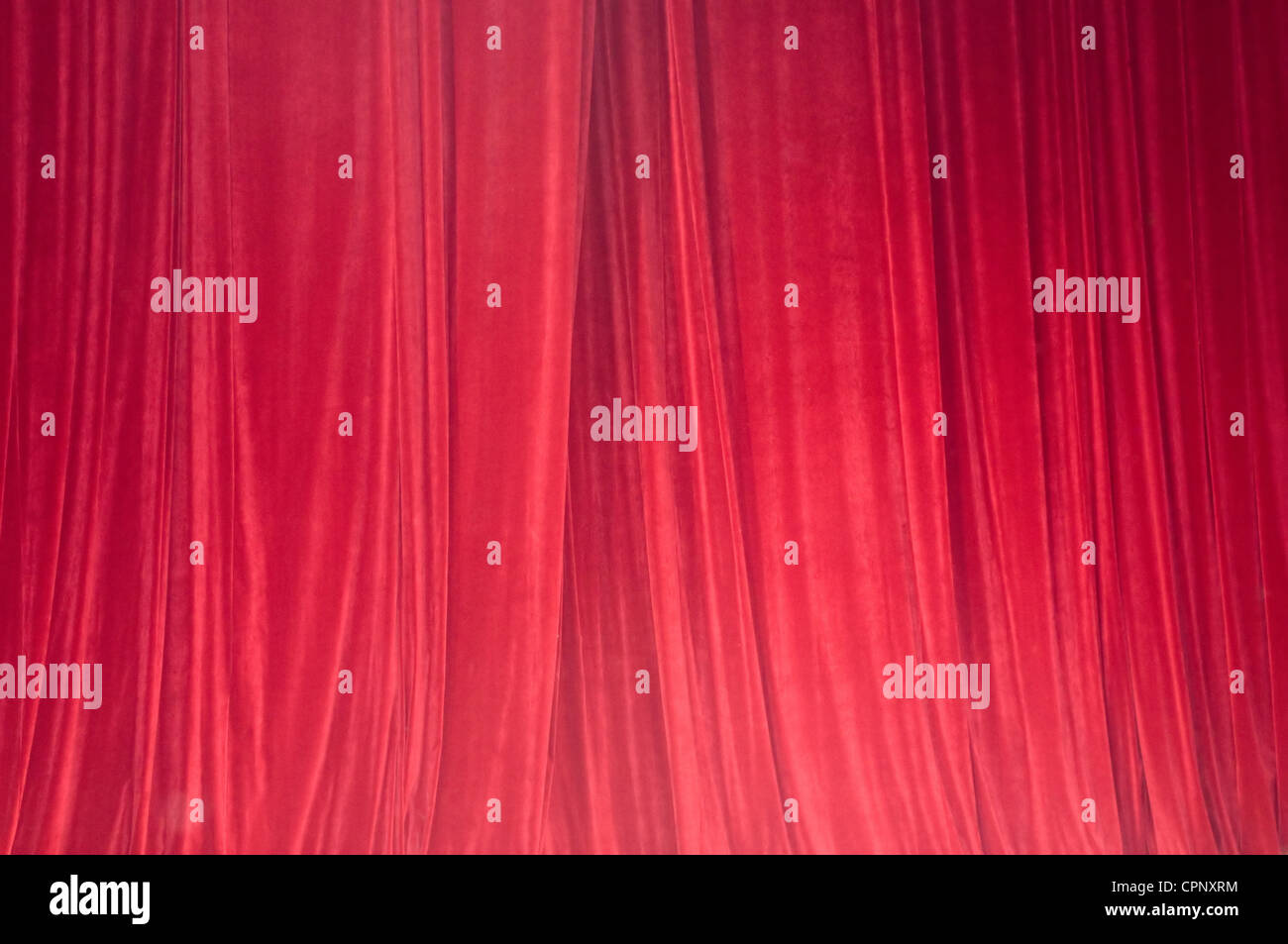 Red film curtain hi-res stock photography and images - Alamy